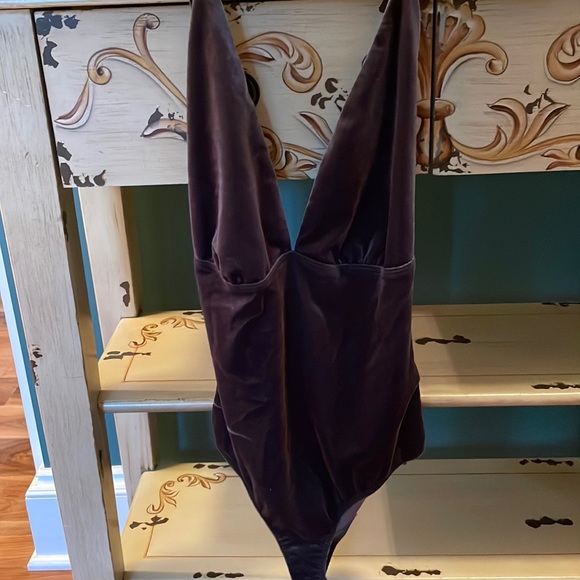 La Hearts | Tops | Like New Velvet Dark Gray Body Suit | Poshmark